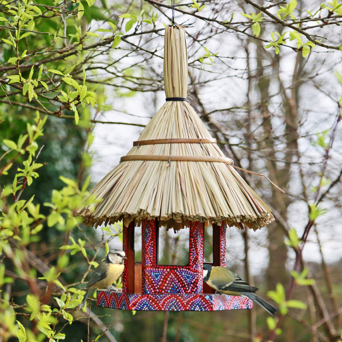 Artisan Hexagonal Thatched Bird Table – Red | The Wildlife Community