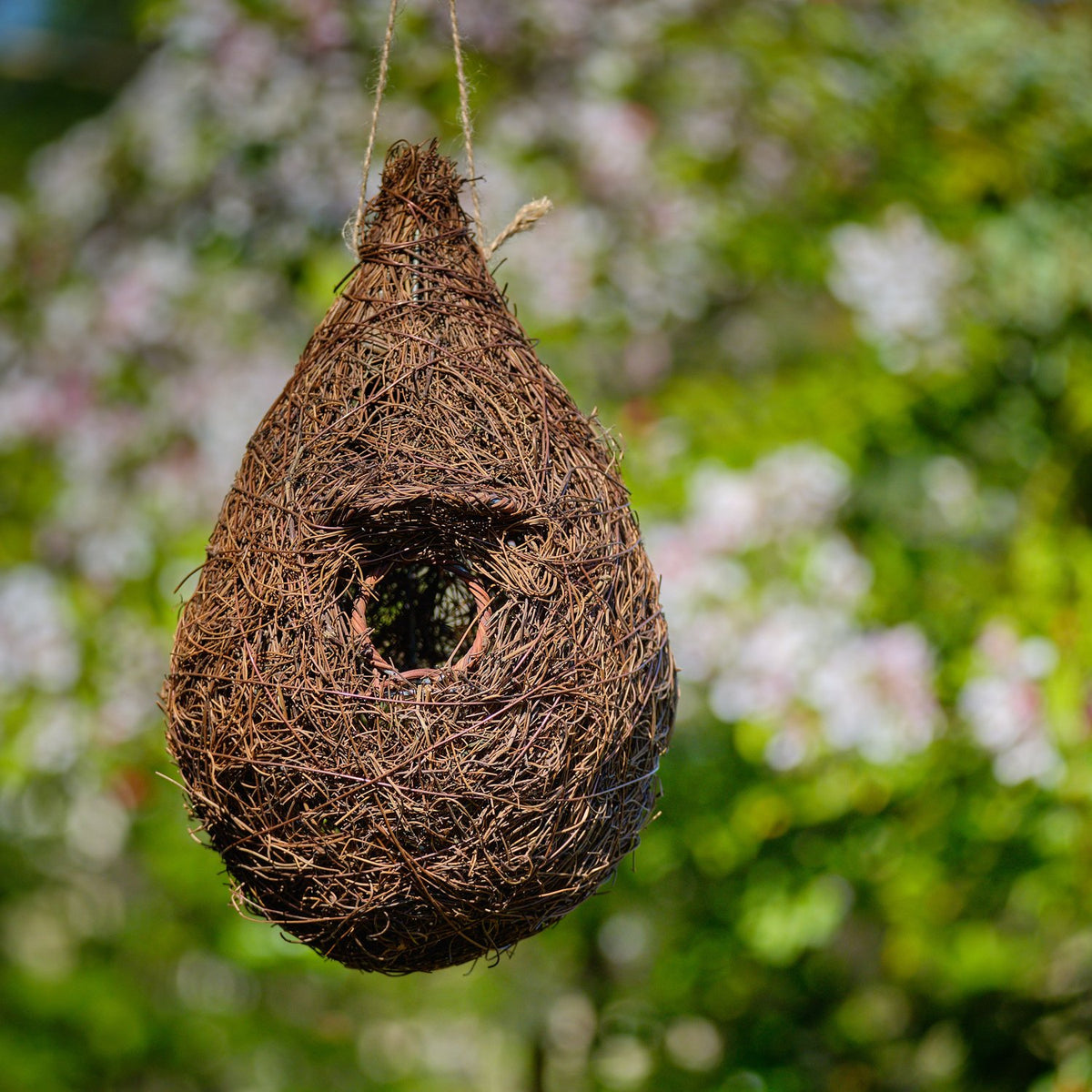 Giant Roost Nest Pocket | Wildlife World